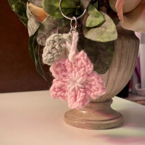 Lovely Cherry Blossom Sakura Crochet Keychain - Etsy
