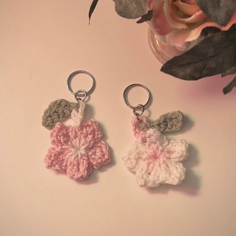 Lovely Cherry Blossom Sakura Crochet Keychain - Etsy