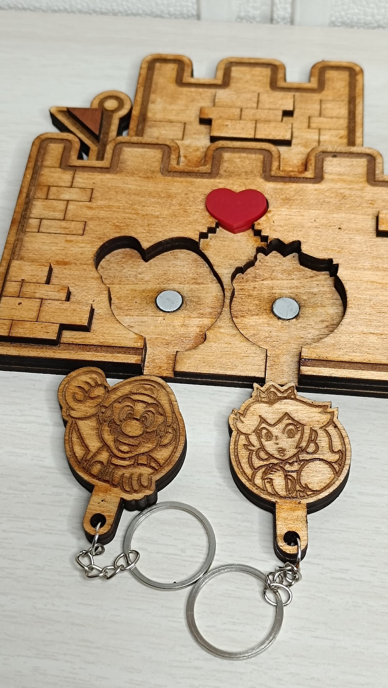 MARIO BROS KEYCHAIN HOLDER, Digital File of Mario and Princess Peach for Laser Cutting - Etsy