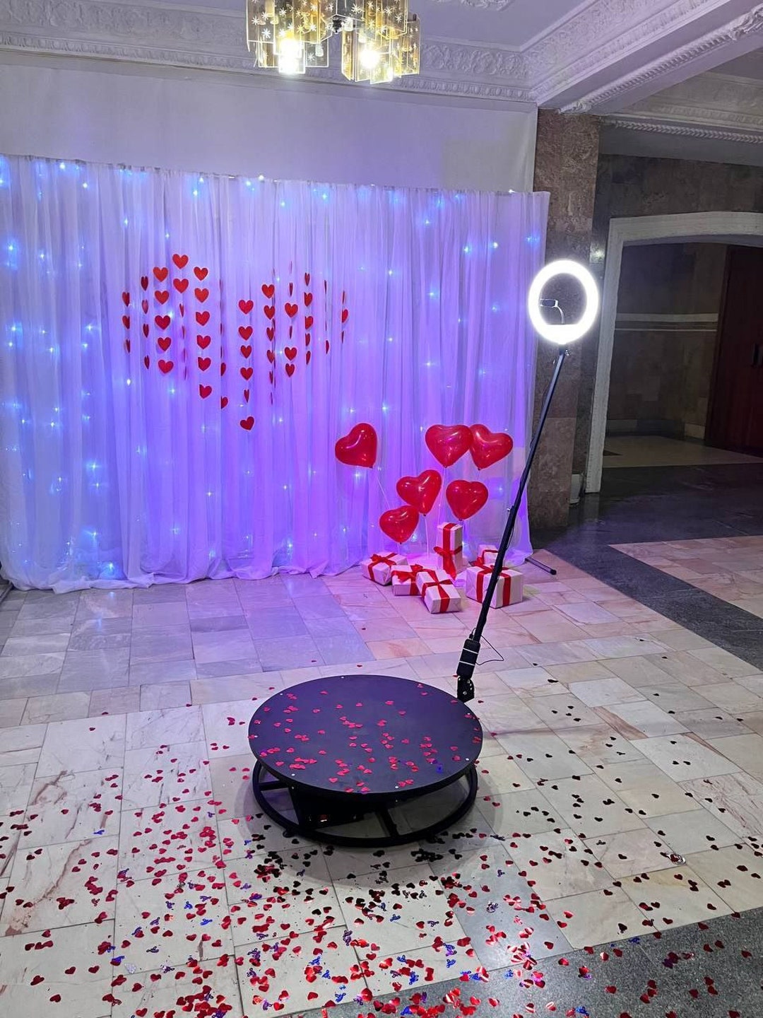 360 Photo Booth, Infinite Glass 360, 360 Video Booth, 360 Platform ...