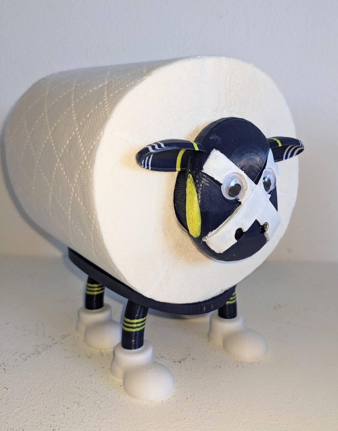 SCOTLAND World Cup Football Fan Sheep Toilet Roll Holder. Special Hand ...