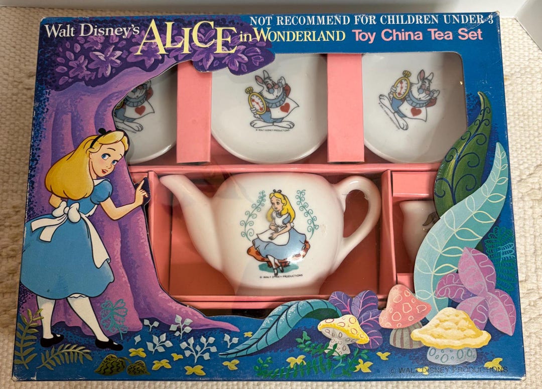 Vintage 1970s Disney Alice in Wonderland Tea Set - Complete in Box - Etsy