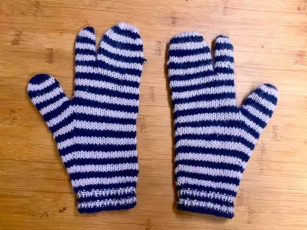 Tabi Mittens Knitting Pattern - Etsy