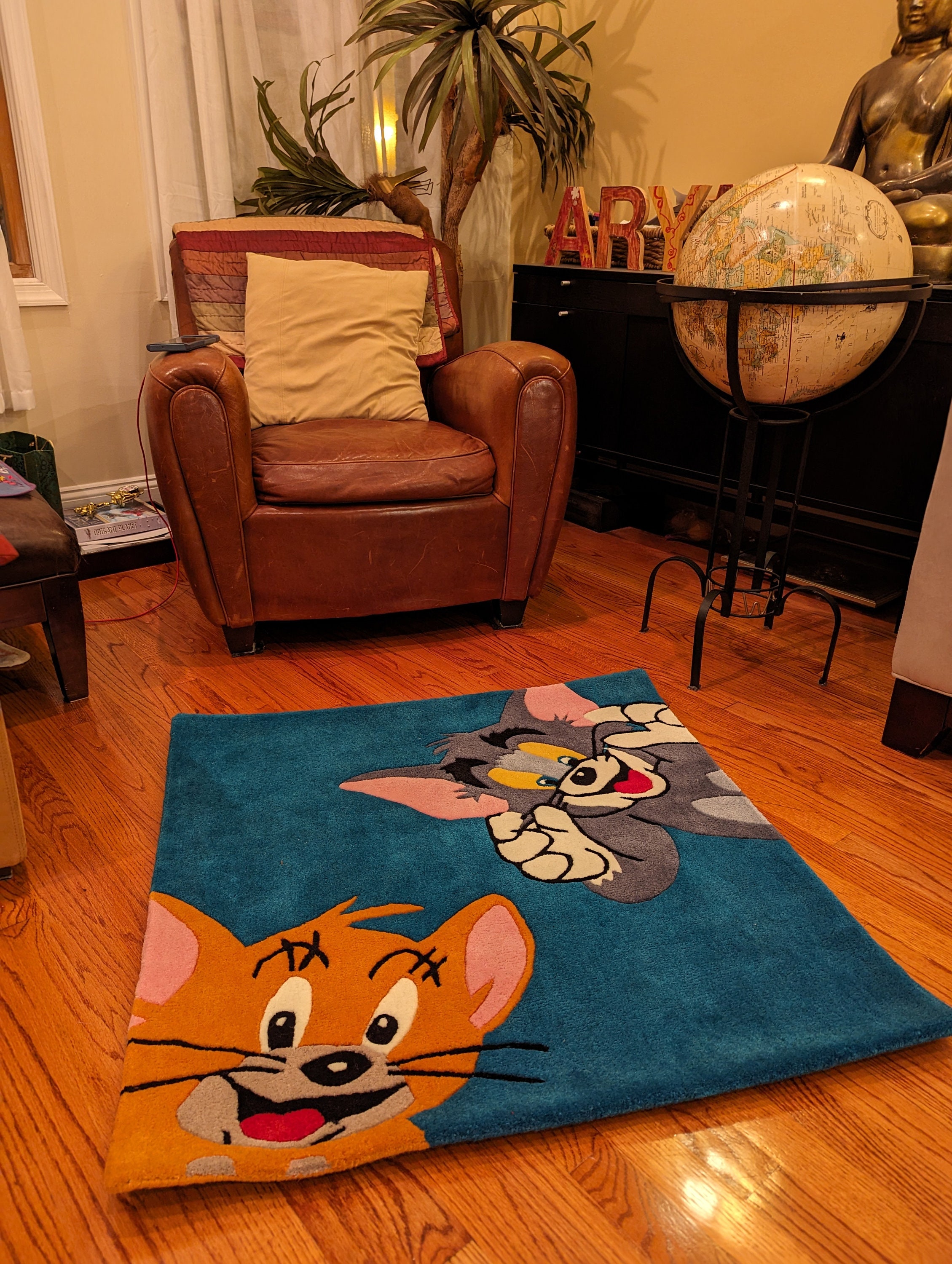 ARTISTA RUGS Premium Tom and Jerry Theme Rug: 100% New Zealand Wool ...
