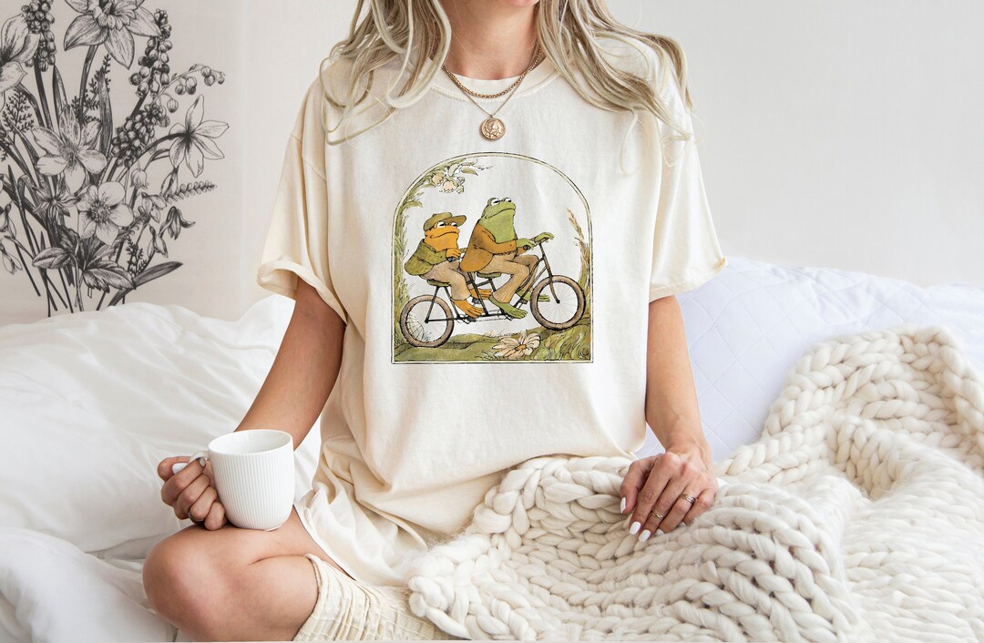Frog and Toad 90s Graphic Shirt, Retro Toad Tee, Nature Shirt, 2000s ...