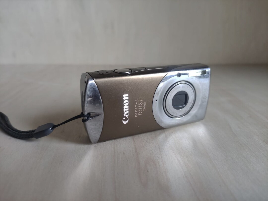 Rare Canon Powershot SD30 / IXUS I Zoom 5MP Y2K Digicam Digital Retro ...