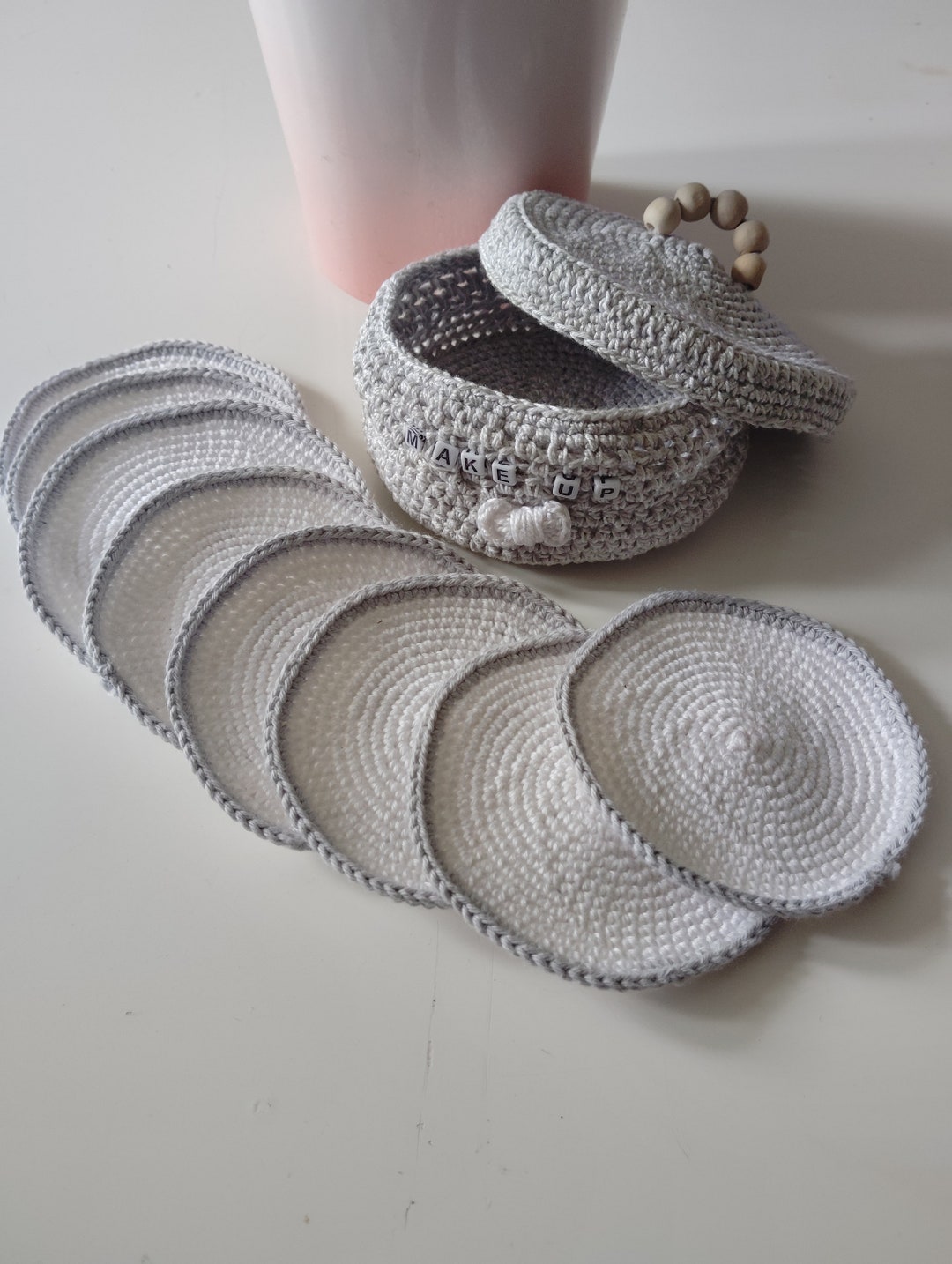 Set of 8 Crocheted Make-up Remover Discs With Its Small Make-up Storage ...
