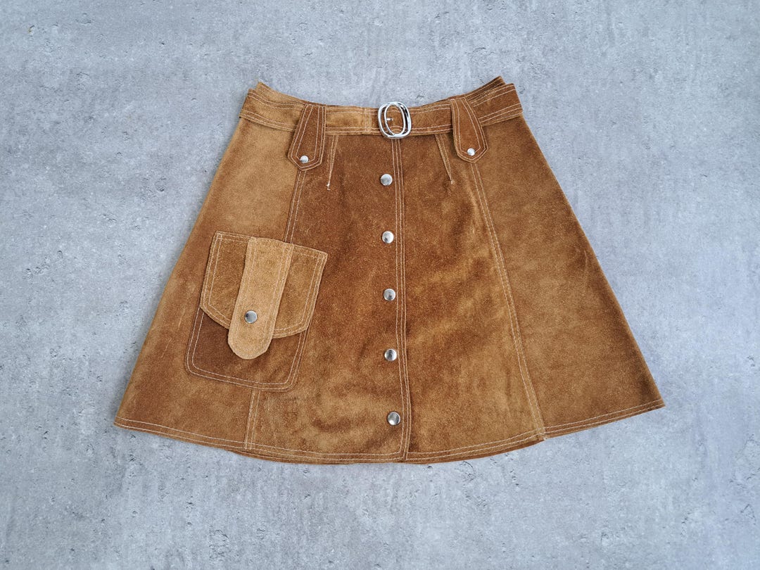 Jupe en daim marron des années 70, mini-jupe ceinturée à boutons ...