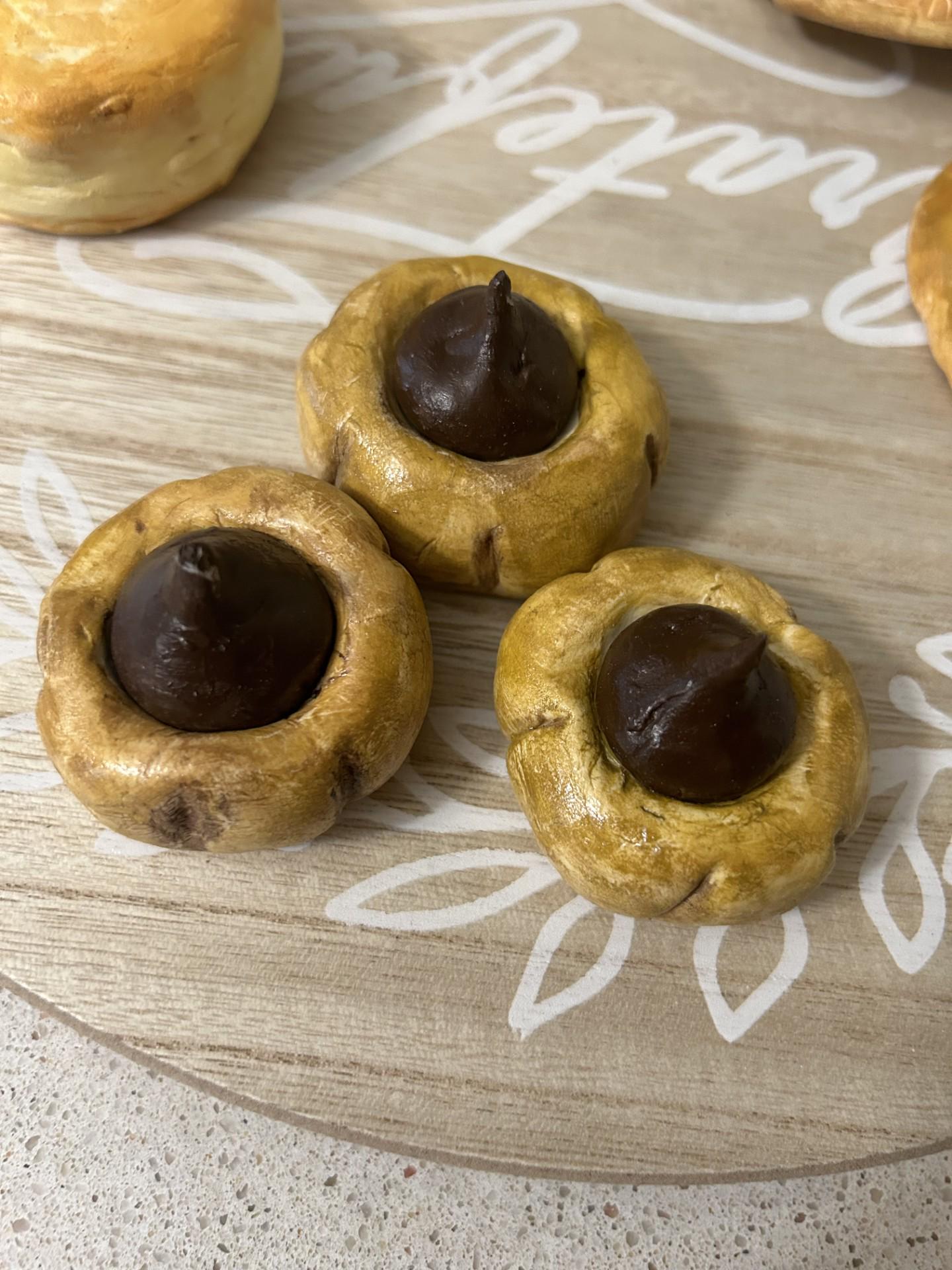 Faux Cookies, Peanut Butter Cookies, Kitchen Food Decor, Peanut Butter ...