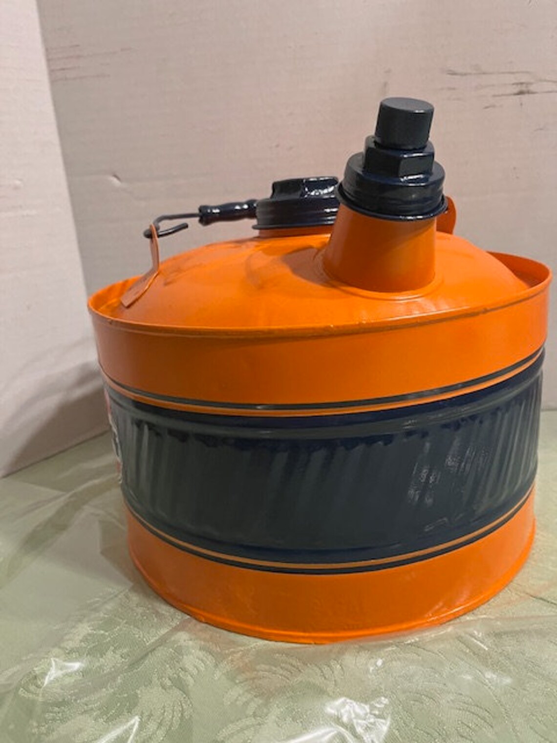 GULF Vintage GAS Kerosene CAN Station Coal Oil 2-3 Gallon Motor Decal 3 ...