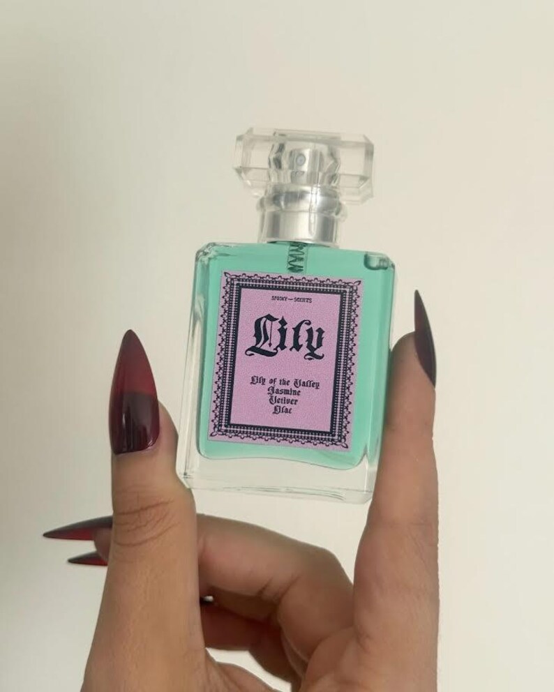 LILY MUNSTER Perfume, Lily of the Valley Fragrance, Vanilla, Patchouli ...