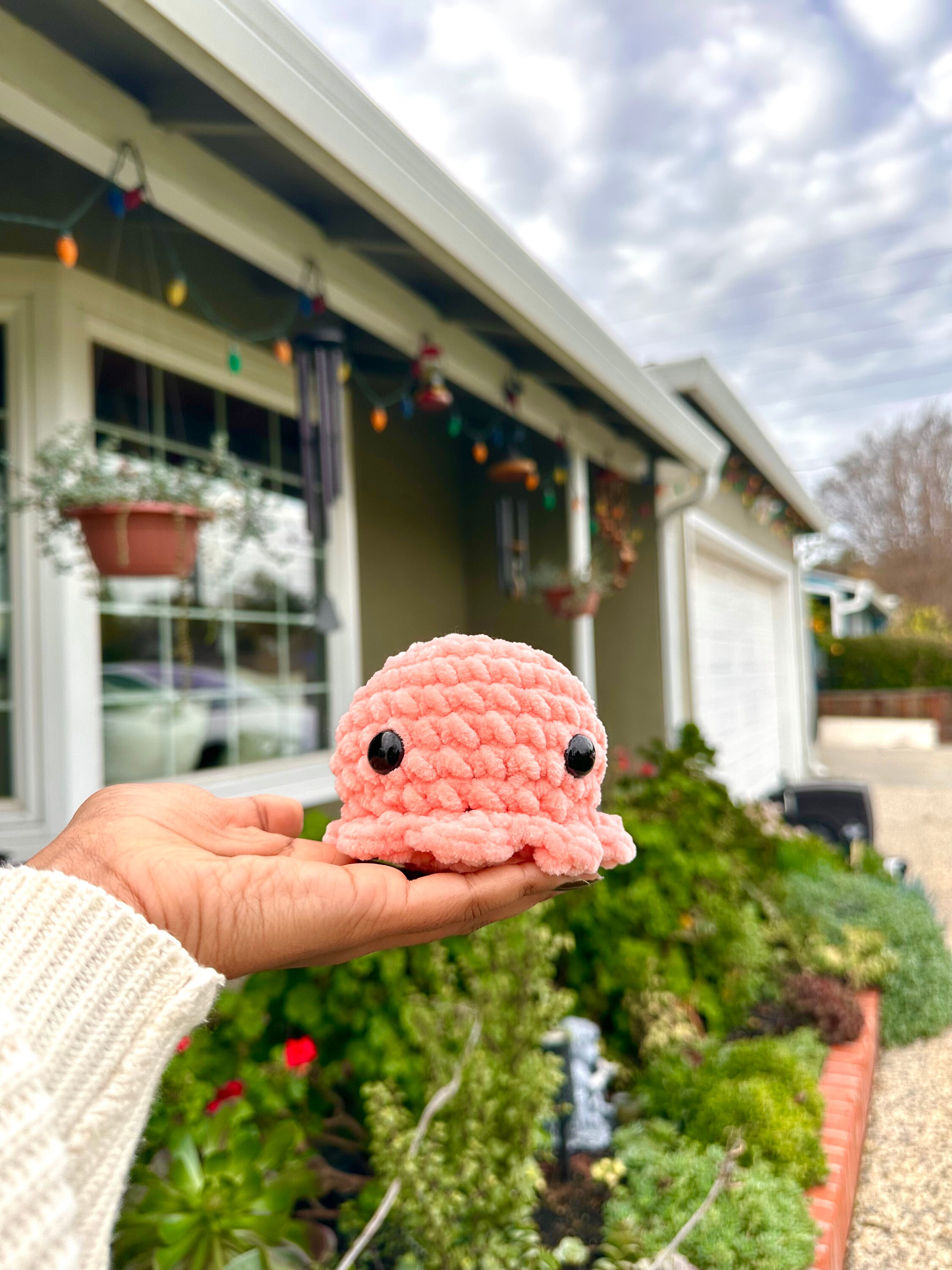 3 Sizes Octopus Plushie / Amigurumi handmade made to Order octo desk ...