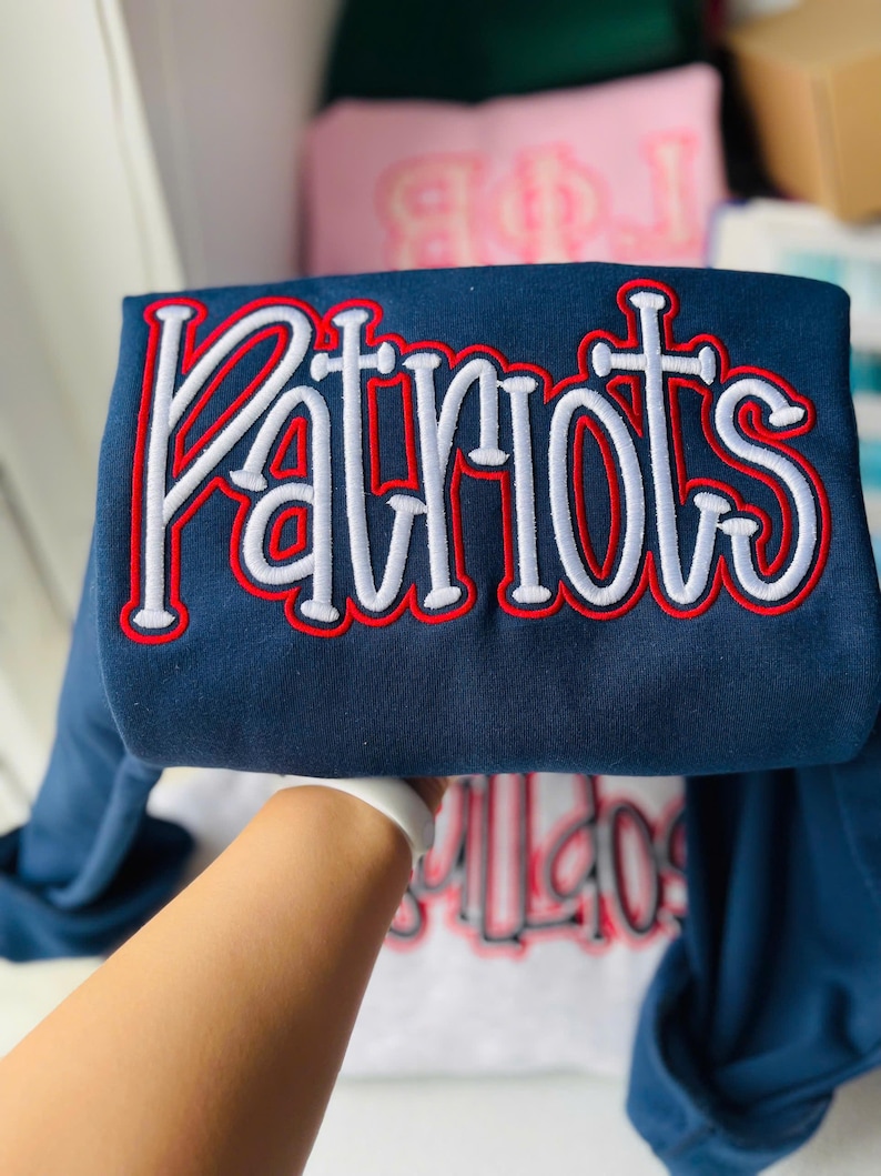 3D Puff Embroidery Personalized Team Sweatshirt – Custom Appliqué ...
