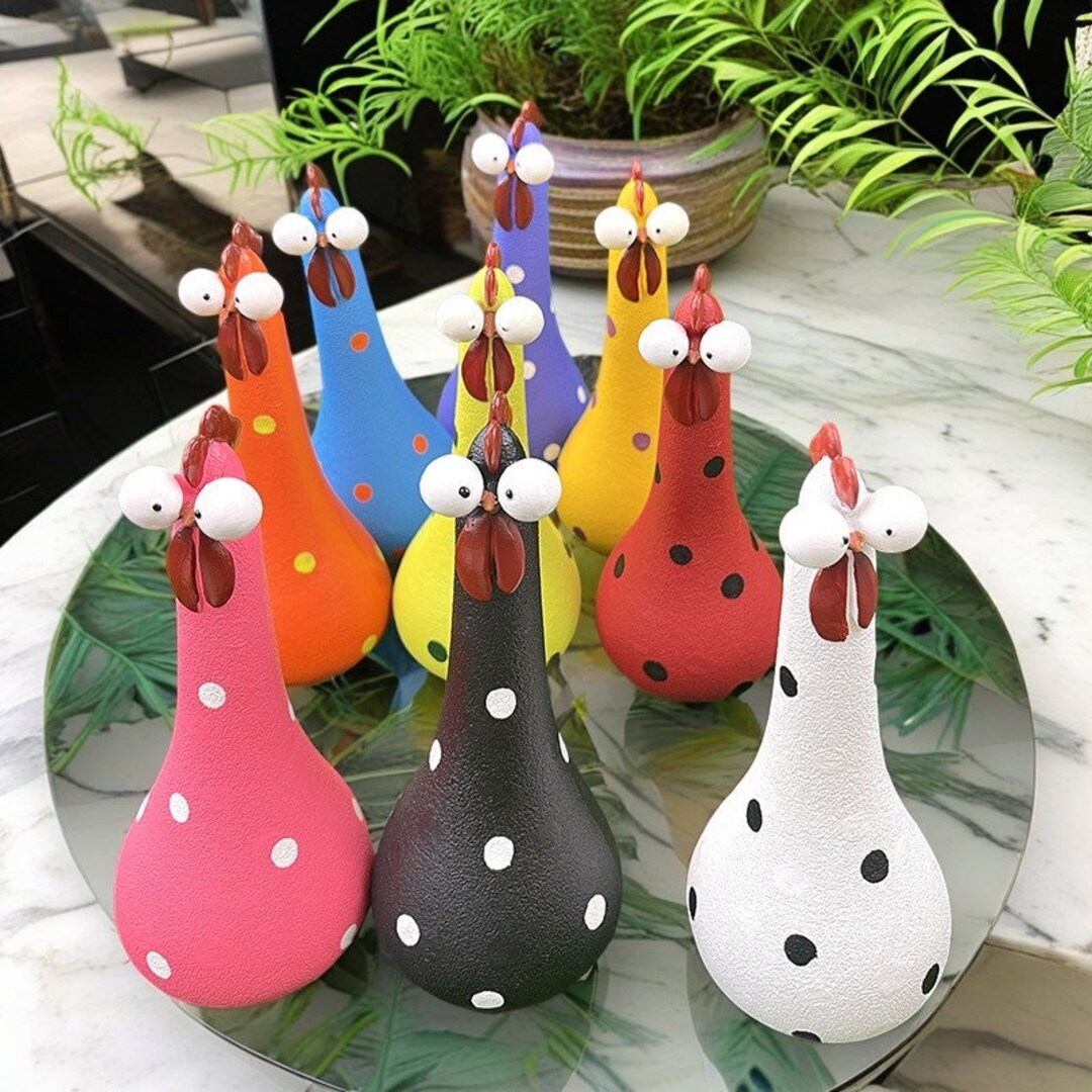 Silly Chicken Garden Statue, Outdoor Yard Decor, Resin Art Decor, Lawn ...
