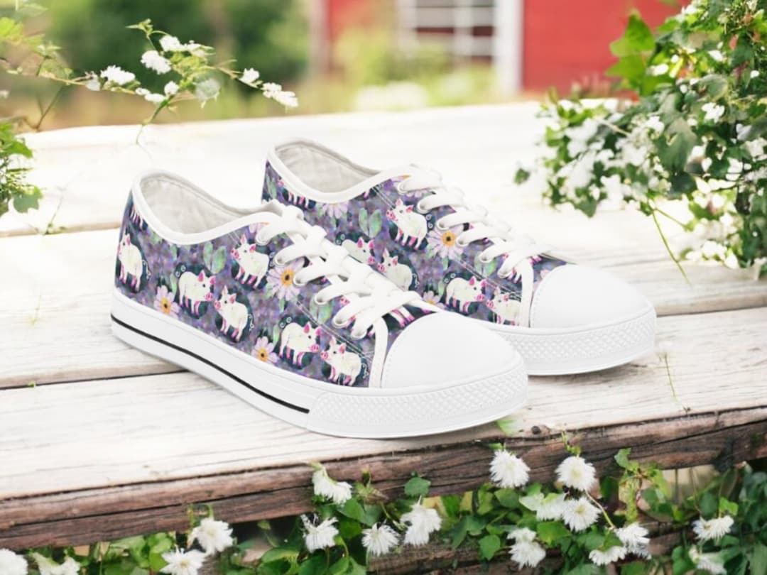 Pastel Purple Pigs Womens Casual Low Top Laced Sneakers, Cute Pig Print ...