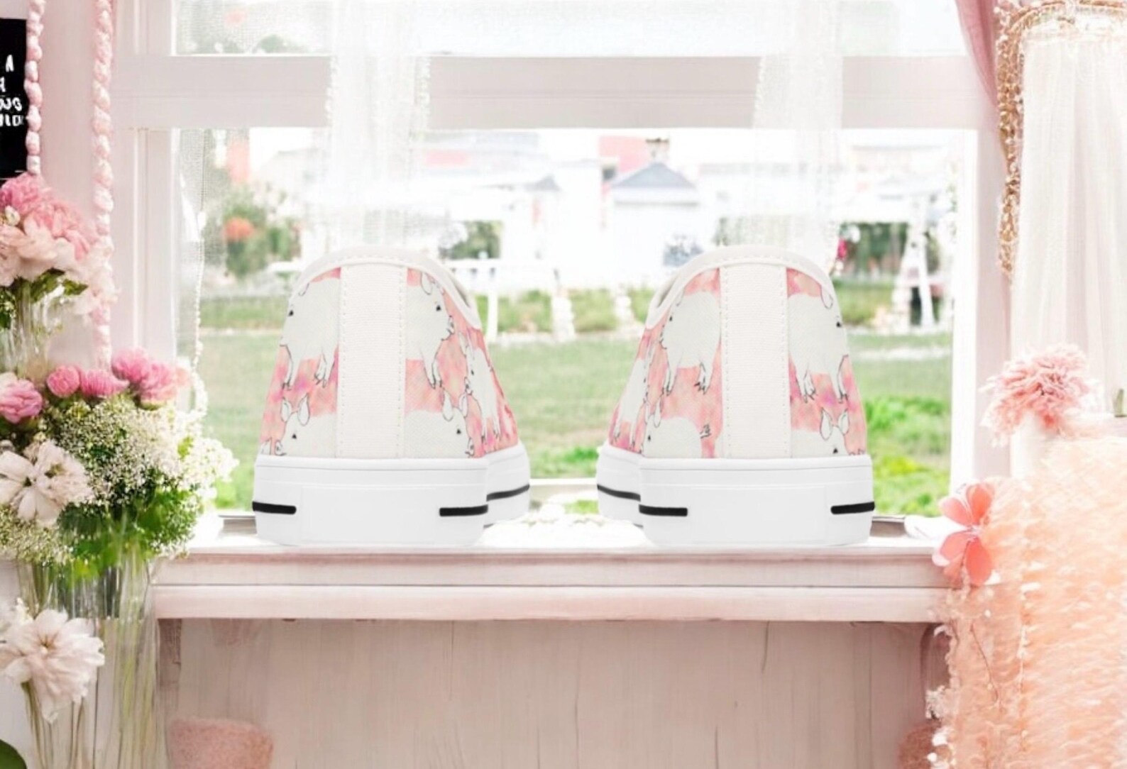 Pink Pig Sneakers Women’s Canvas Shoes, Cute Pastel Piggy Floral Low ...