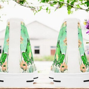 Frog Women's Sneakers, Bullfrog Artwork Design, Cute High Top Shoes ...