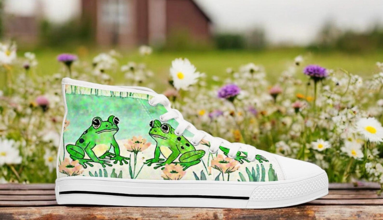 Frog Women's Sneakers, Bullfrog Artwork Design, Cute High Top Shoes ...