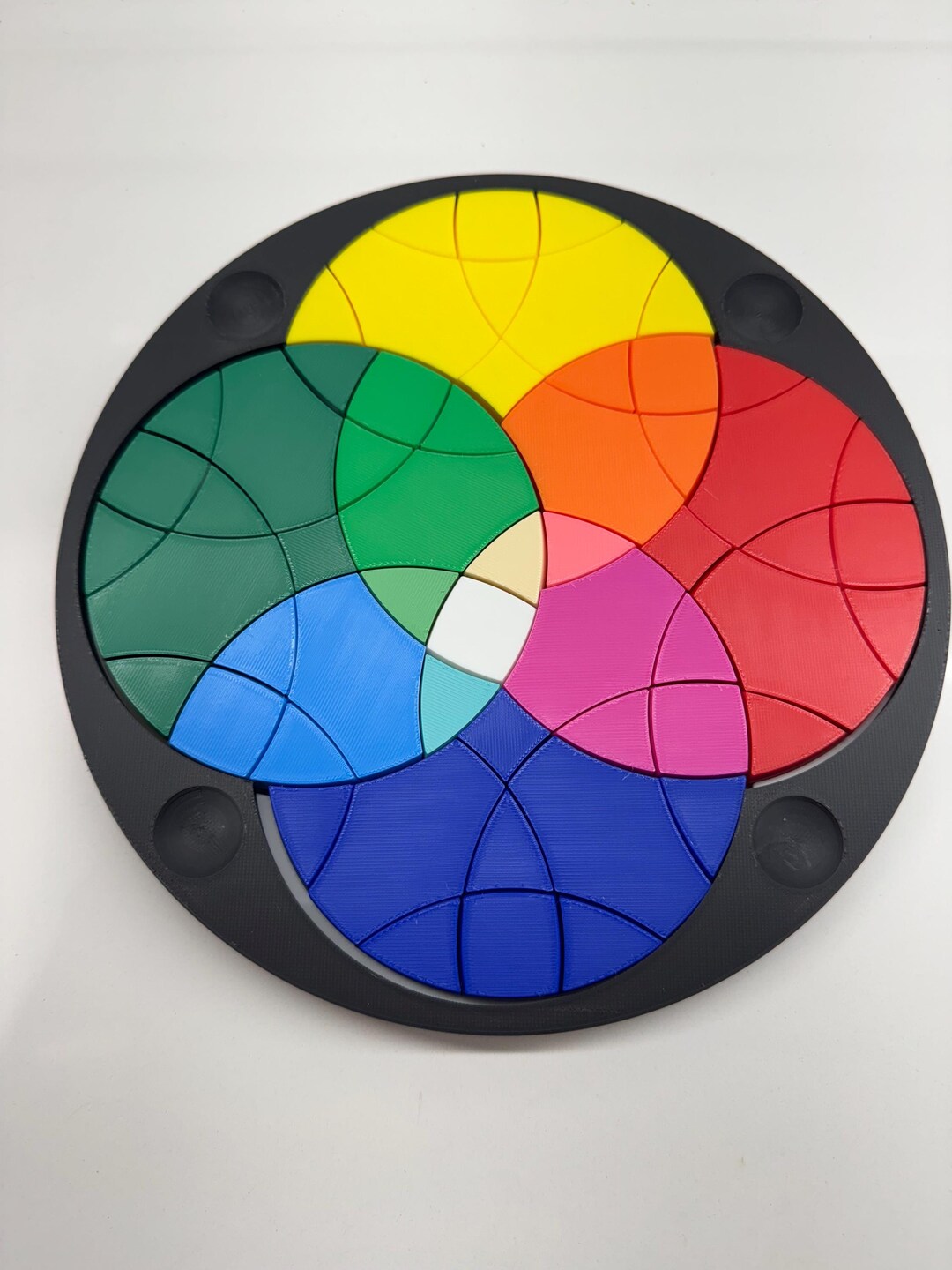 Chromatic Circle Puzzle - Color Alignment Game, Rotating Circles Like Rubik's Cube, Brain Teaser ...