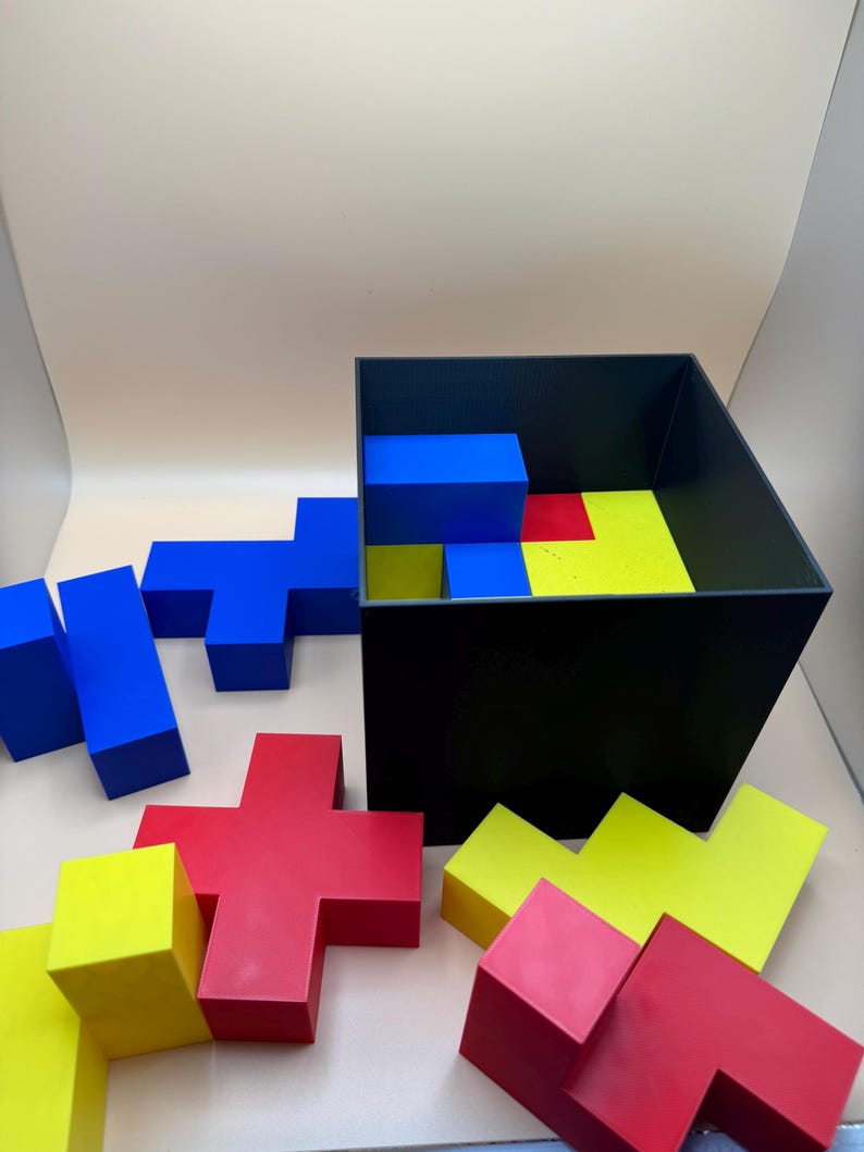 Bedlam Cube Puzzle - 12 Pentacubes in 3 Sizes: Perfect for Teachers ...