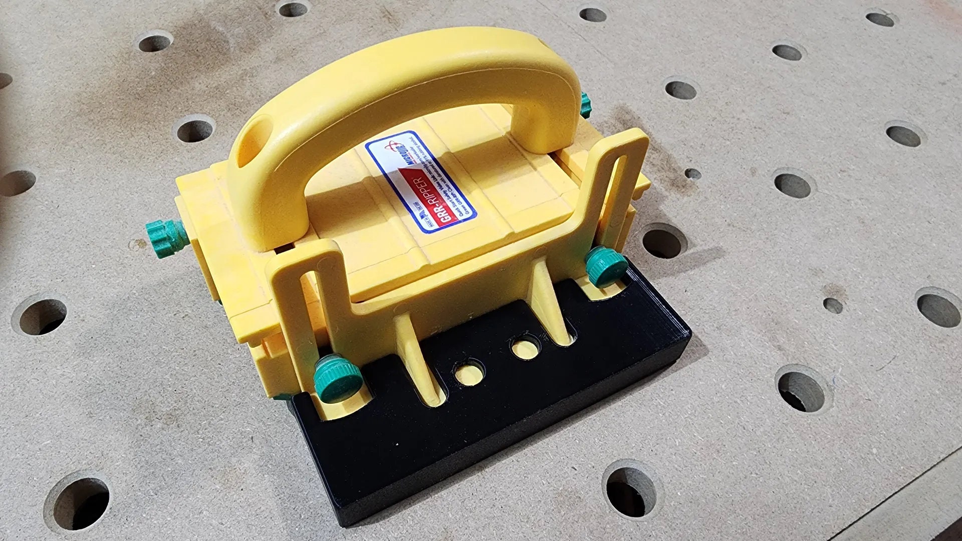 Vertical Wall Mount for MICROJIG GRR-GRIPPER 3D Push Block - Organize ...