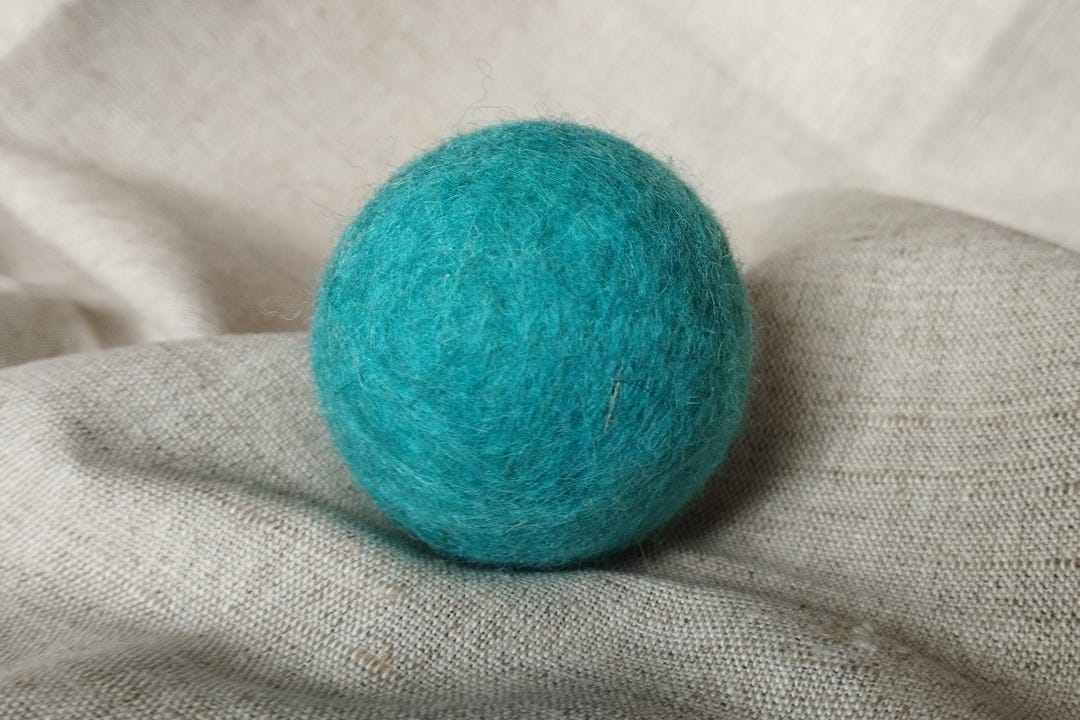 CALM BALL Blue Soft and Squishy Felted Wool Balls for Cats and People 5 ...