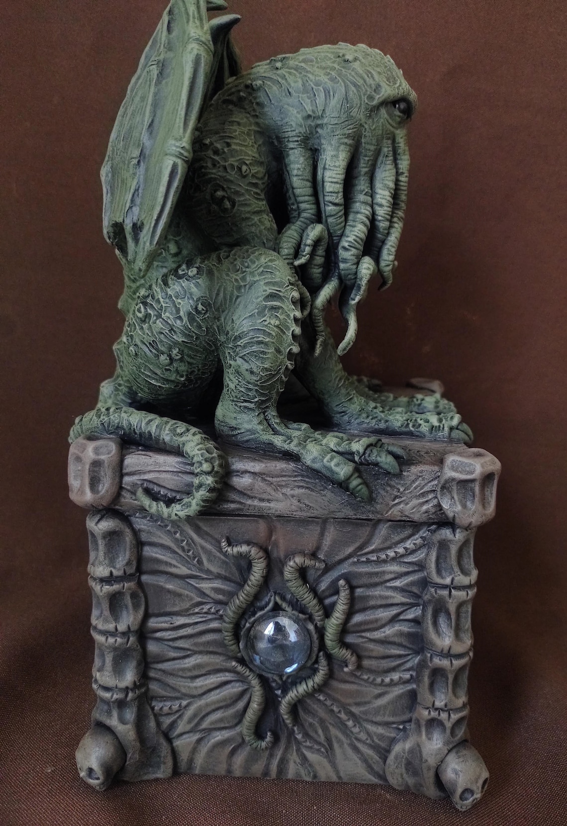 Figura De Cthulhu En Altar, Mini Caja Altar Del Dios Primigenio Cthulhu ...