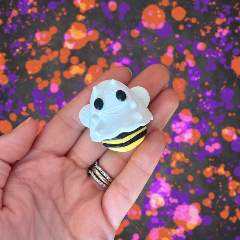 Boo-bee Fidget - Ghost Bee Fidget - 3D Printed Kawaii Ghost Bee Cutie ...