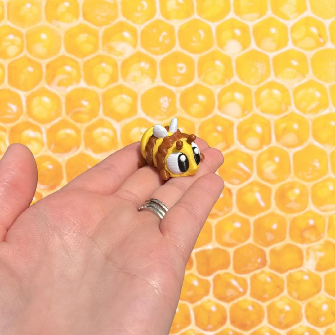 Mini 3D Printed Bee Fidget - Cute 3D Printed Insect Buddy - Articulated ...
