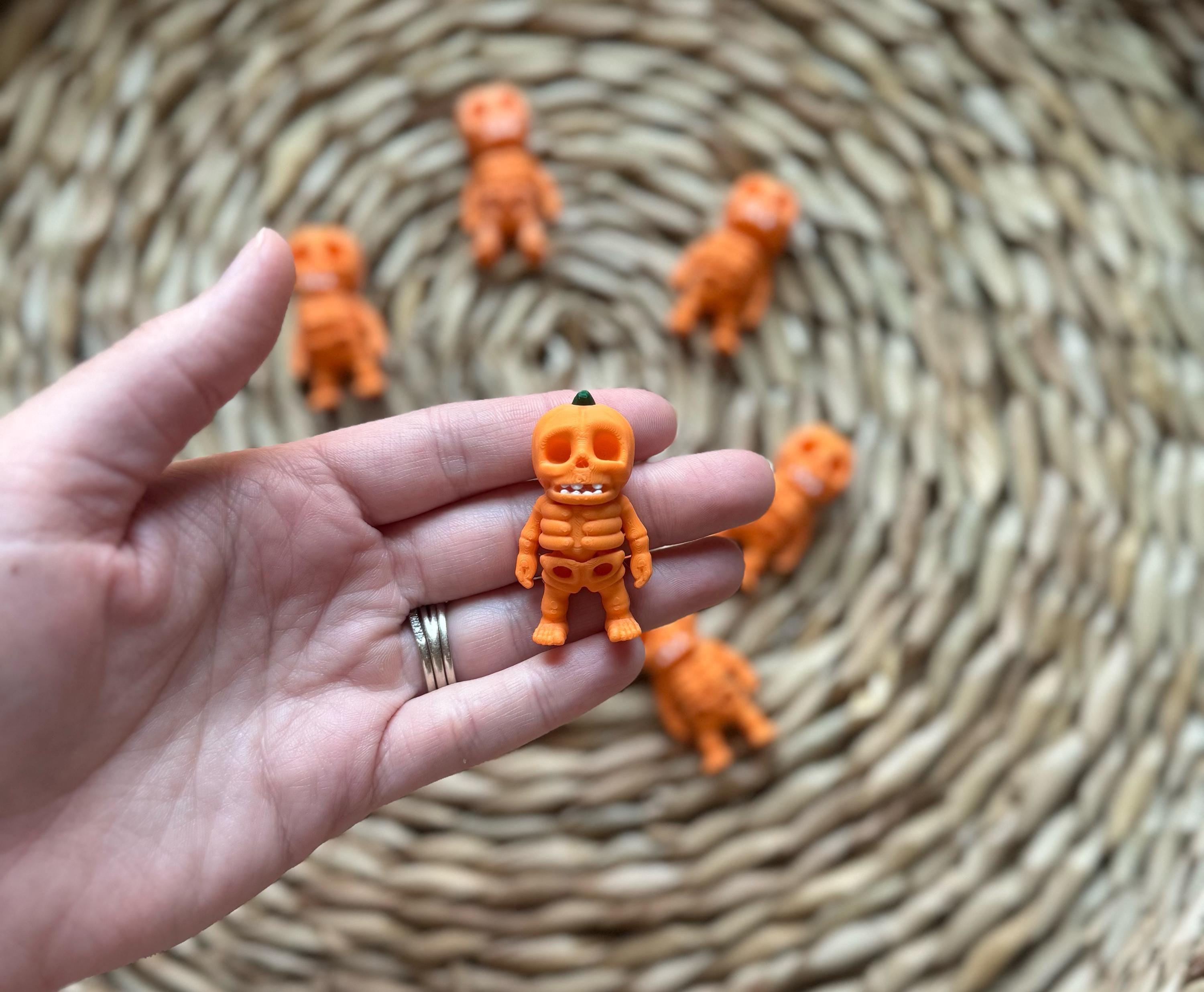 Mini Skeleton Pumpkin Fidget Toy - Mini Skeleton Pumpkin Sensory Toy ...