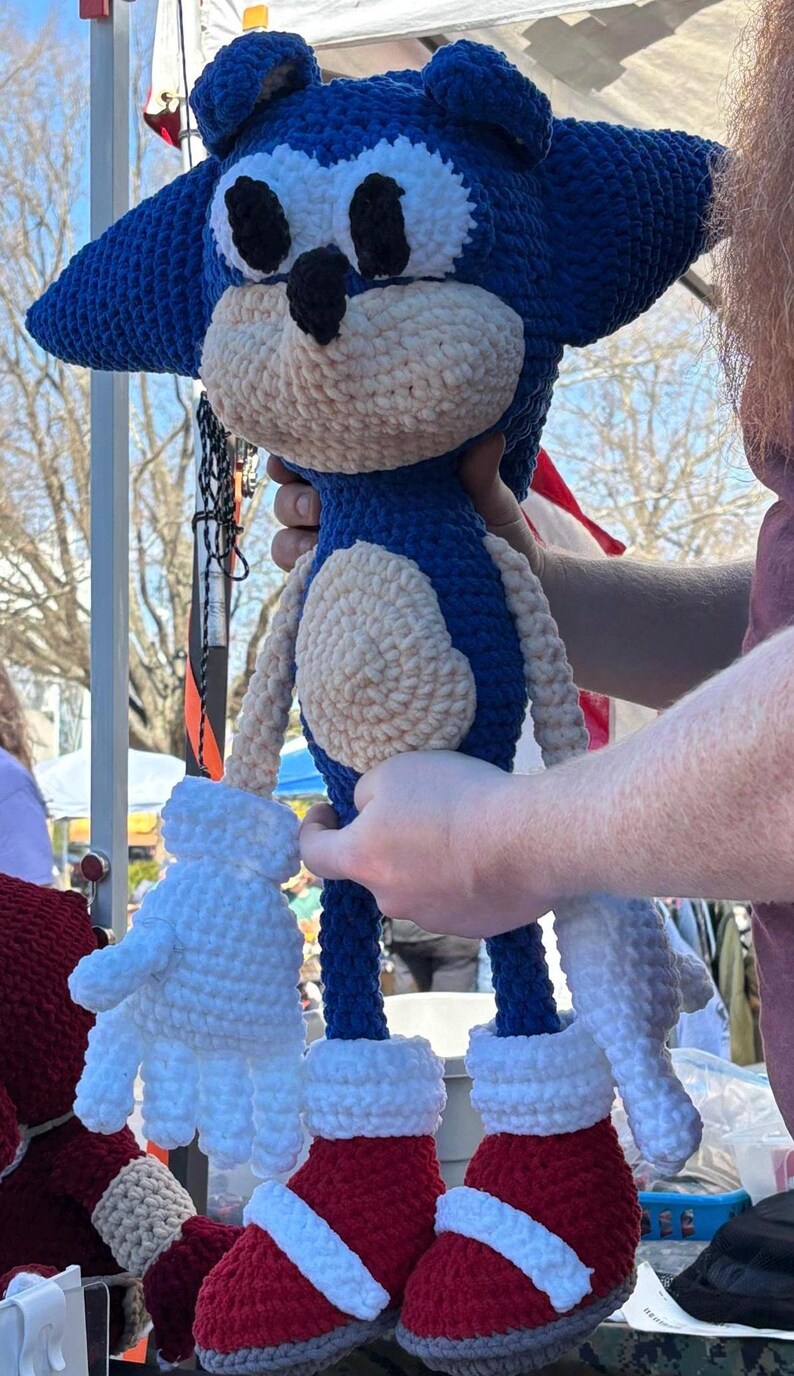 Sonic the Hedgehog Crochet Plushie Handmade With Plushie Yarn Amigurumi ...