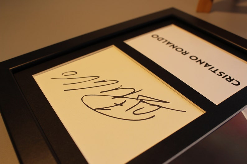CRISTIANO RONALDO AUTOGRAPH Framed A4 / Signed Display- Memorabilia ...