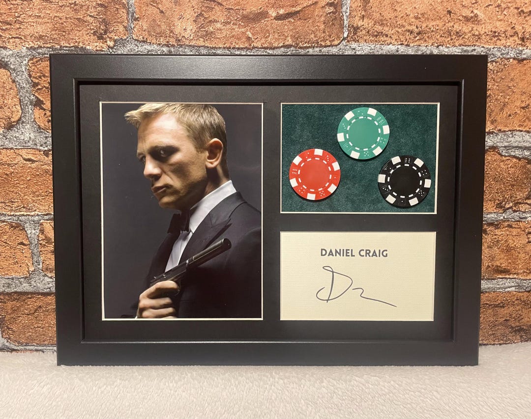 DANIEL CRAIG AUTOGRAPH Framed A4 / Signed Display - Memorabilia. 007 ...