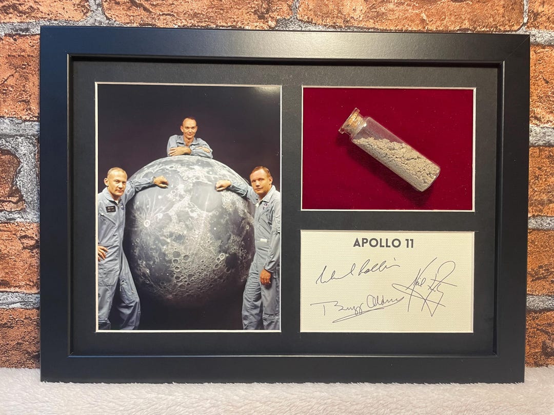 APOLLO 11 AUTOGRAMME + Piece of the Moon - Space Memorabilia - Etsy
