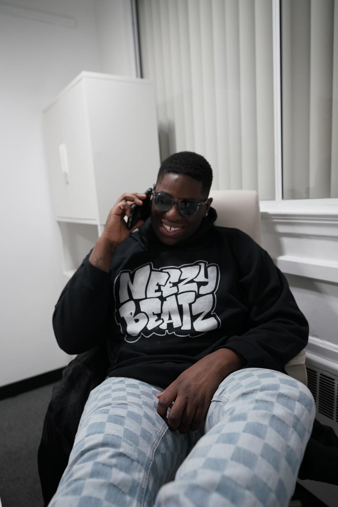 Neezy Beatz Hoodiez (colors) - Etsy