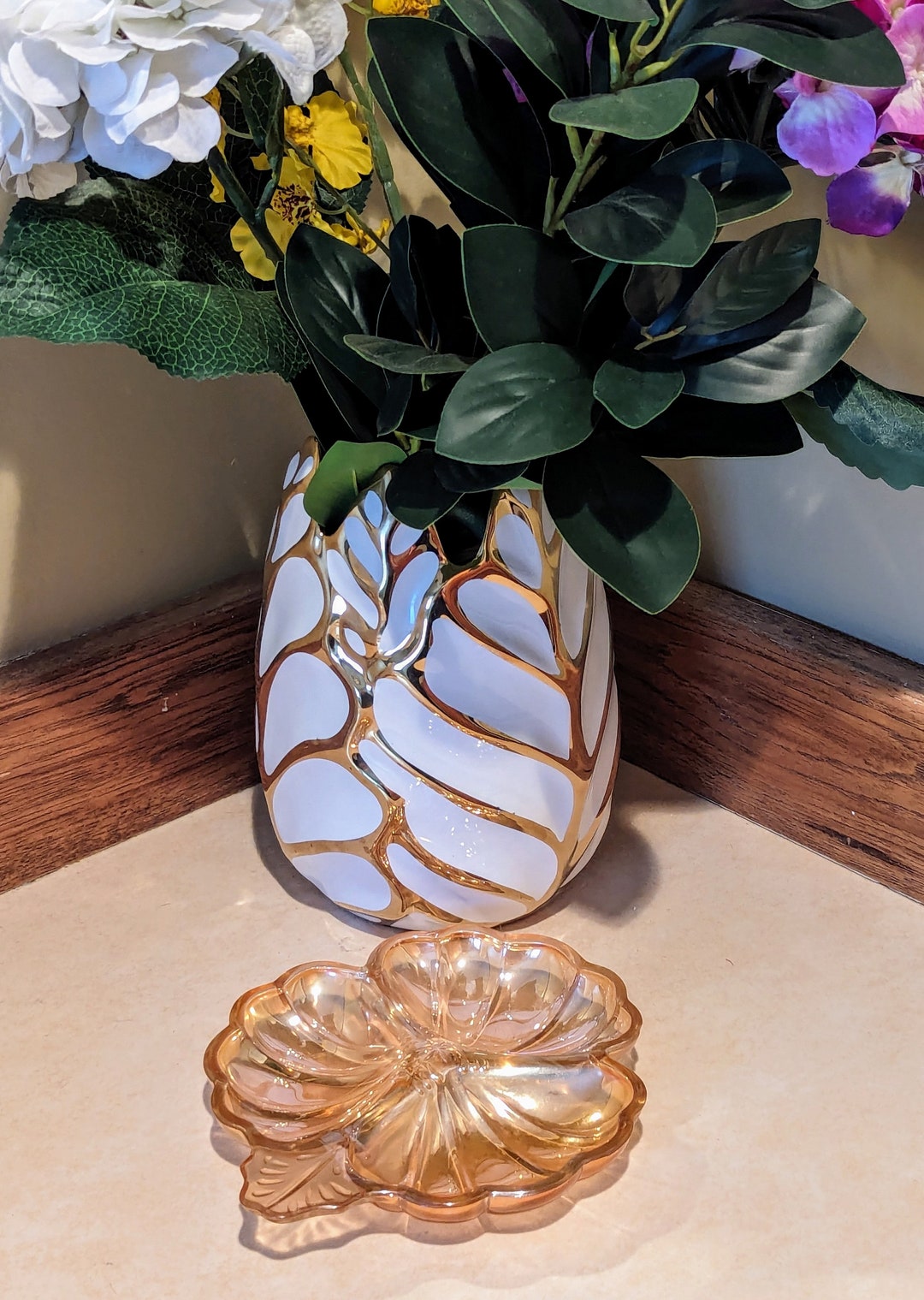Vintage 1965 Doric Iridescent Pansy/flower Shaped Candy Dish - Etsy