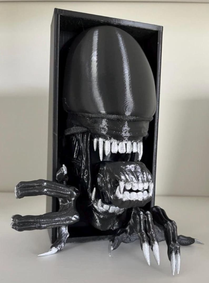 Alien Book Nook | Alien Earth | Bookends | 3D Printing | 3D Decoration ...