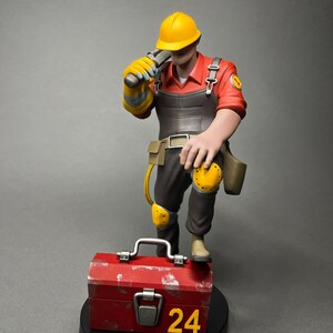 Team Fortress 2 Engineer Figurine - Etsy