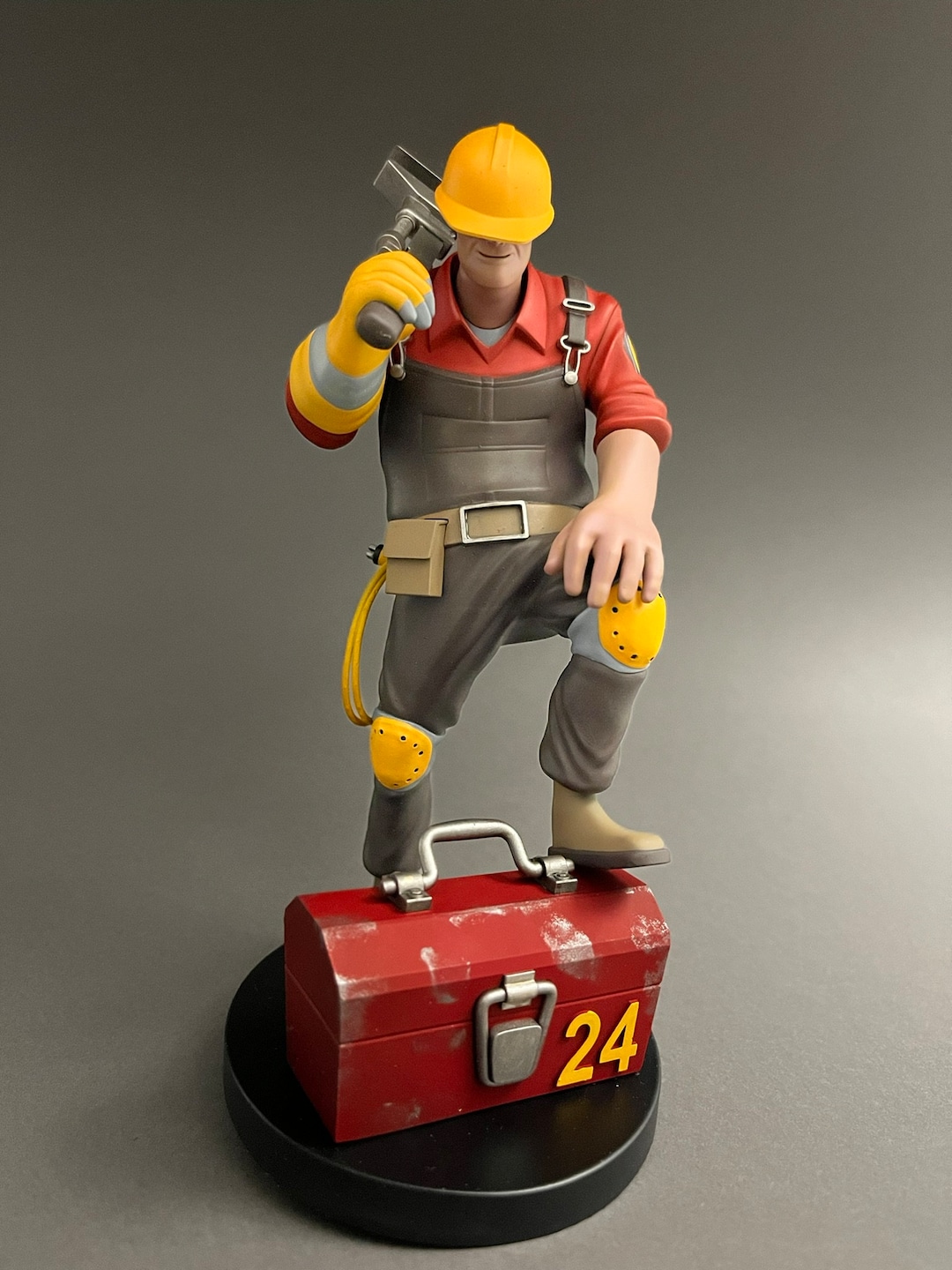 Team Fortress 2 Engineer Figurine - Etsy