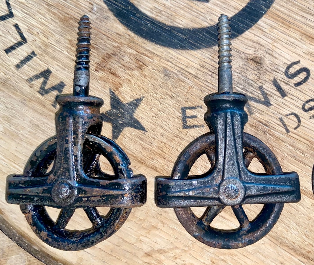 2 Vintage Cast Iron Screw-in Wheel Pulleys, Black, Single Wheels - Etsy