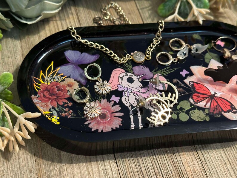 Goth Gardens Edition | Trinket Dish | Resin Oval Tray - Etsy