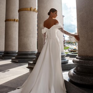 Chic Stylish Lace Wedding Dress, Lace Leg Slit Wedding Dress, Basque ...