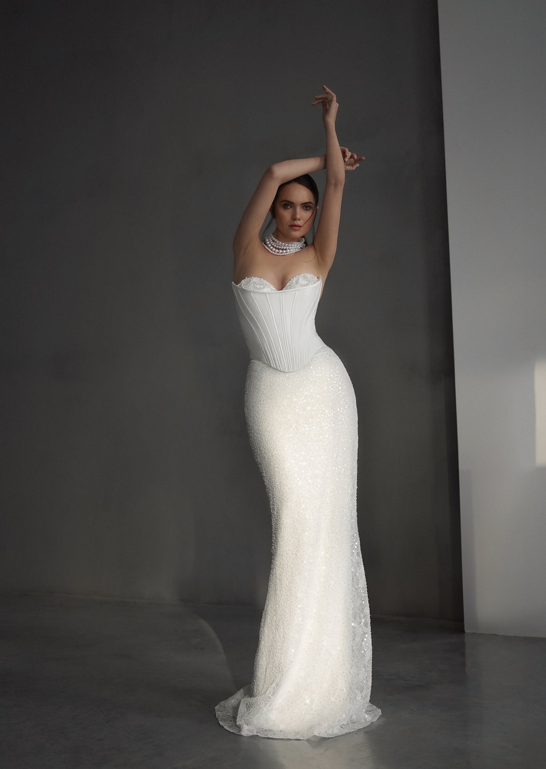 Sheath Mermaid Wedding Dress, Basque Waist, V Corset Wedding Dress ...