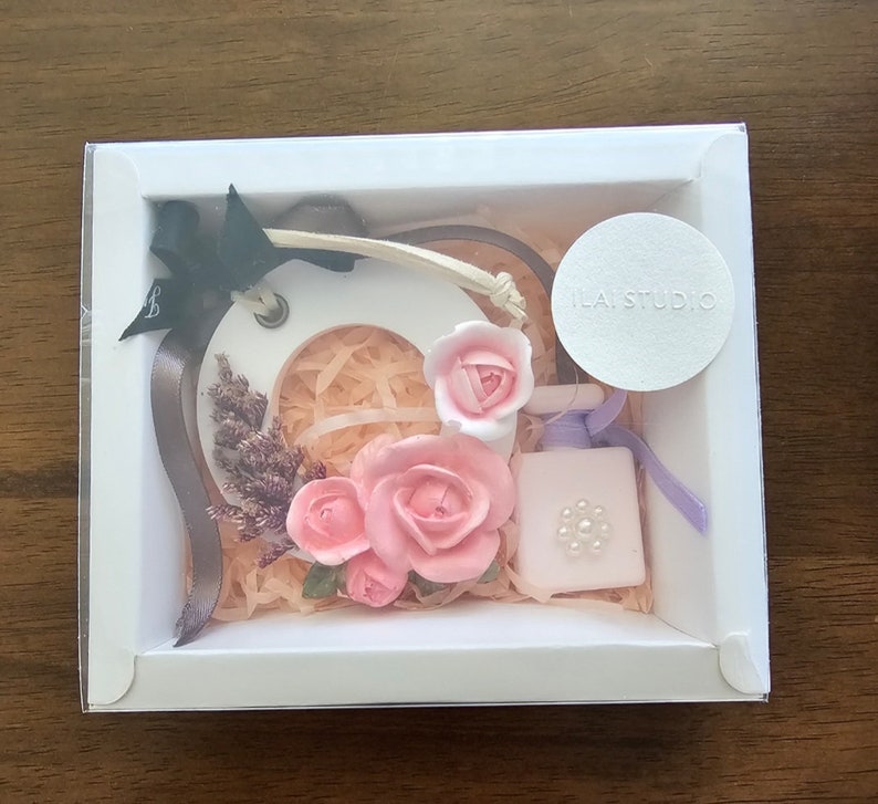 AROMA STONE Roses Diffuser Gift Box - Etsy