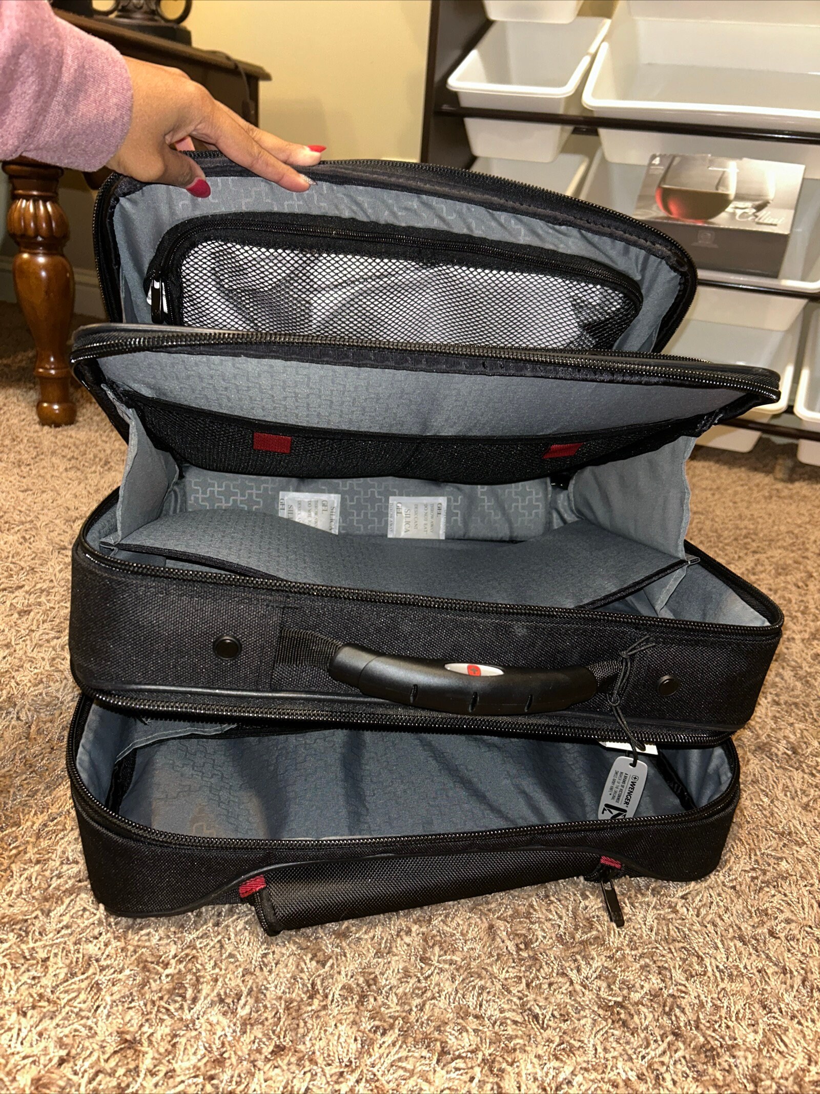 Wenger 16 Wheeled Briefcase/luggage - Etsy