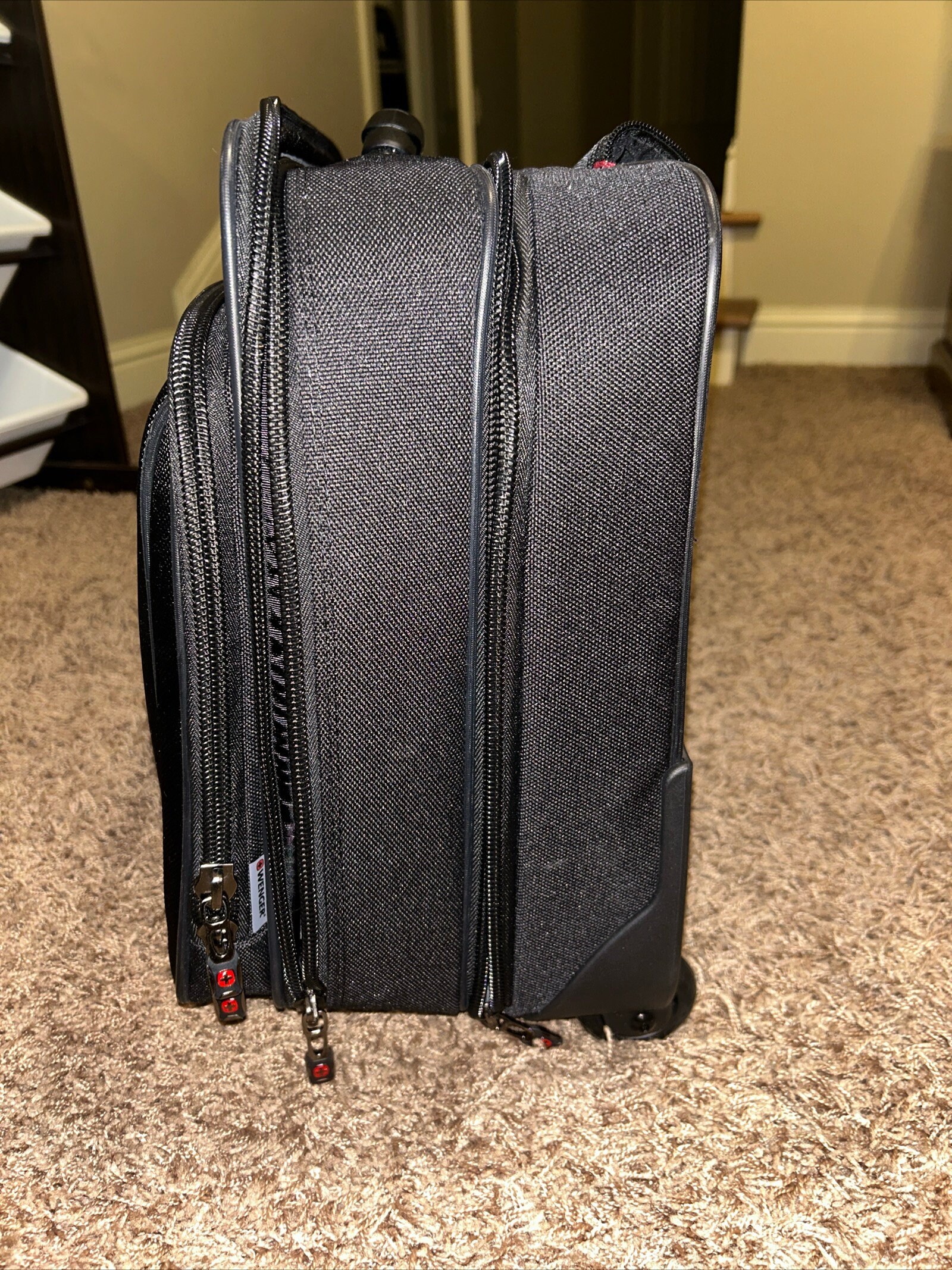 Wenger 16 Wheeled Briefcase/luggage - Etsy