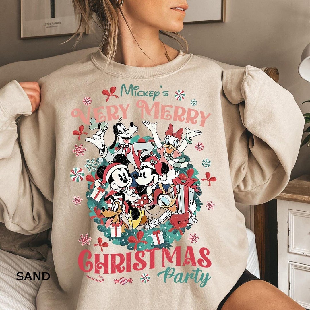 Mickey's Very Merry Christmas Party 2024 Png,disney Family Christmas ...