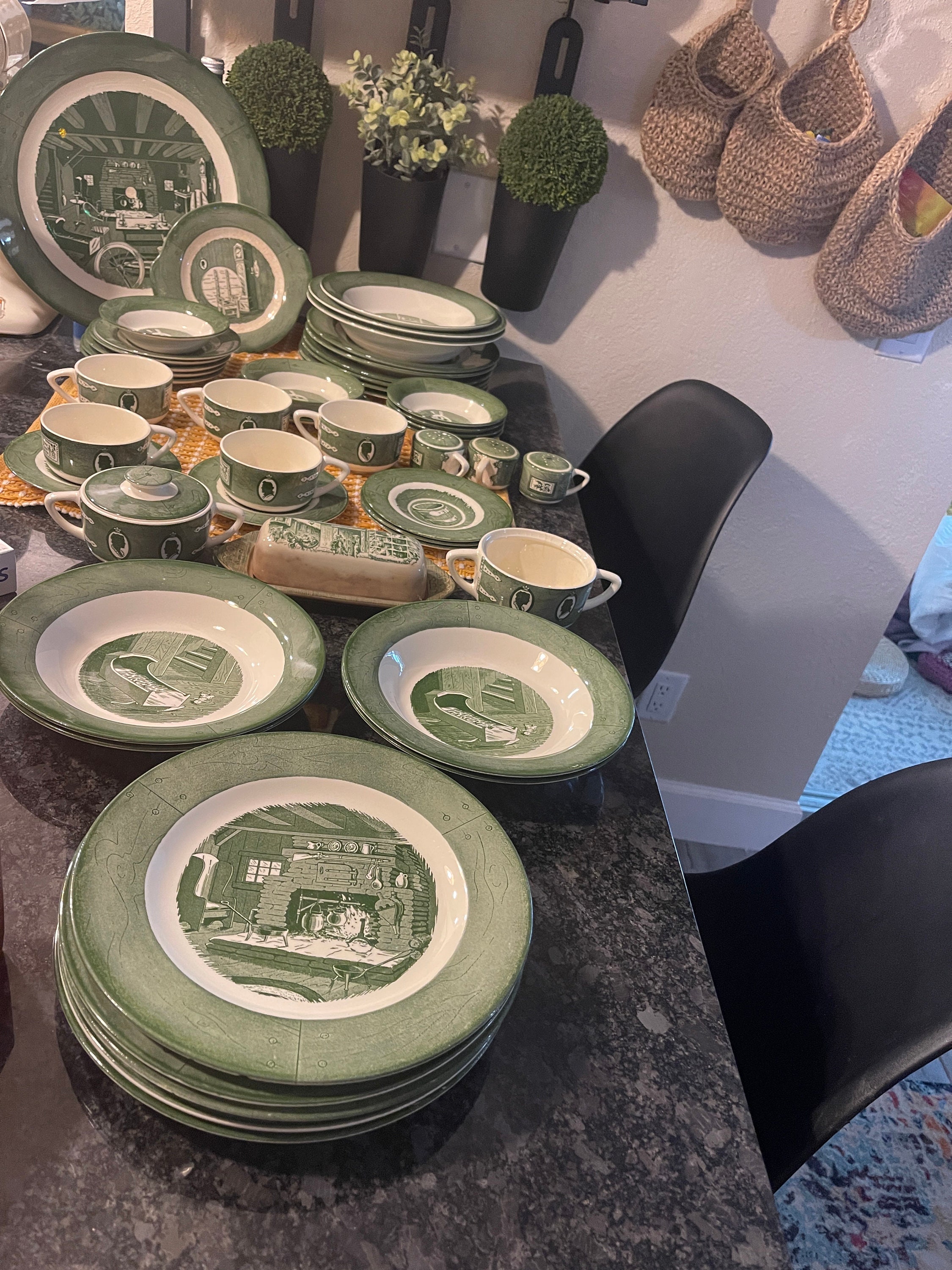 Vintage Colonial Heritage by Royal - Etsy