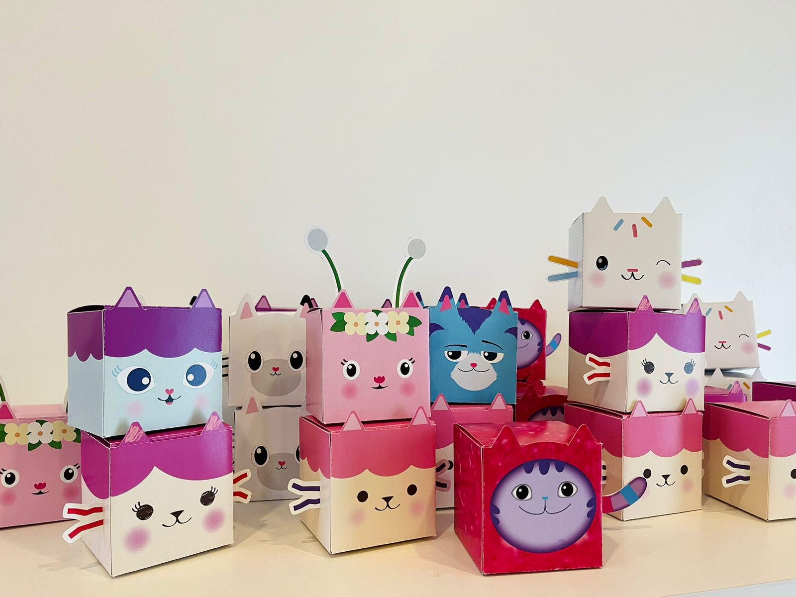 CAJAS boxes gabi y la casa de muñecas - Etsy España
