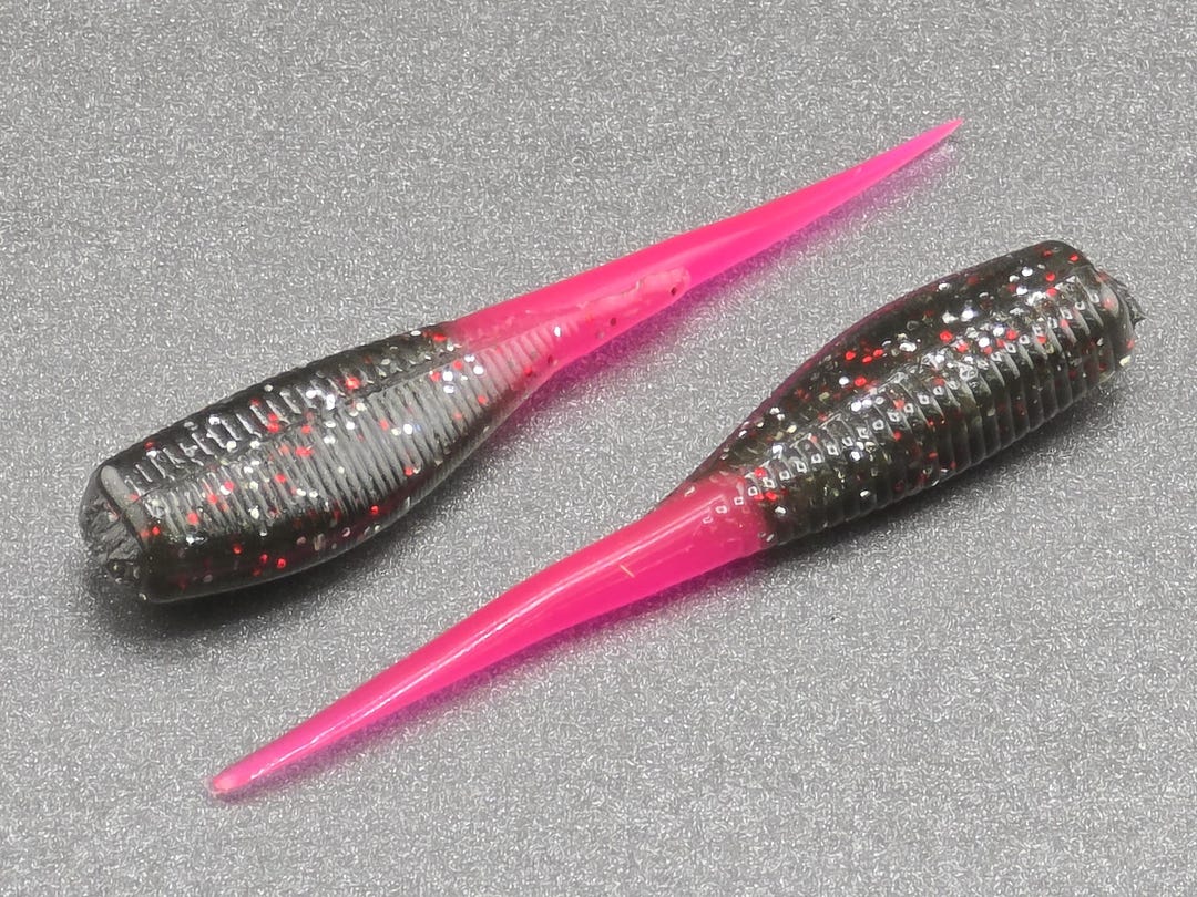 2" SLAB HUNTER 24 Pack "smoke/pink" Grubs Jigs Crappie Panfish Stinger ...